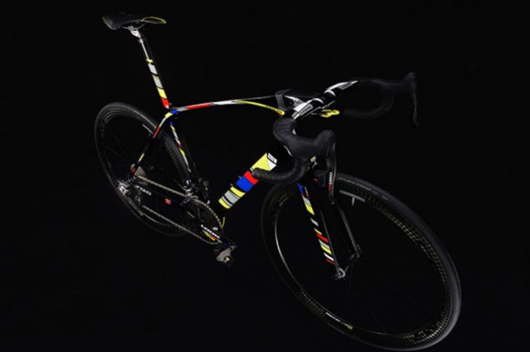 Look 795 Aerolight 30th anniversary ziet er opvallend uit ...