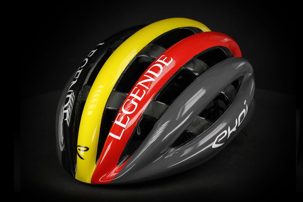 Ekoi Legende helm met knipoog naar de worstenhelm - Racefietsblog.nl