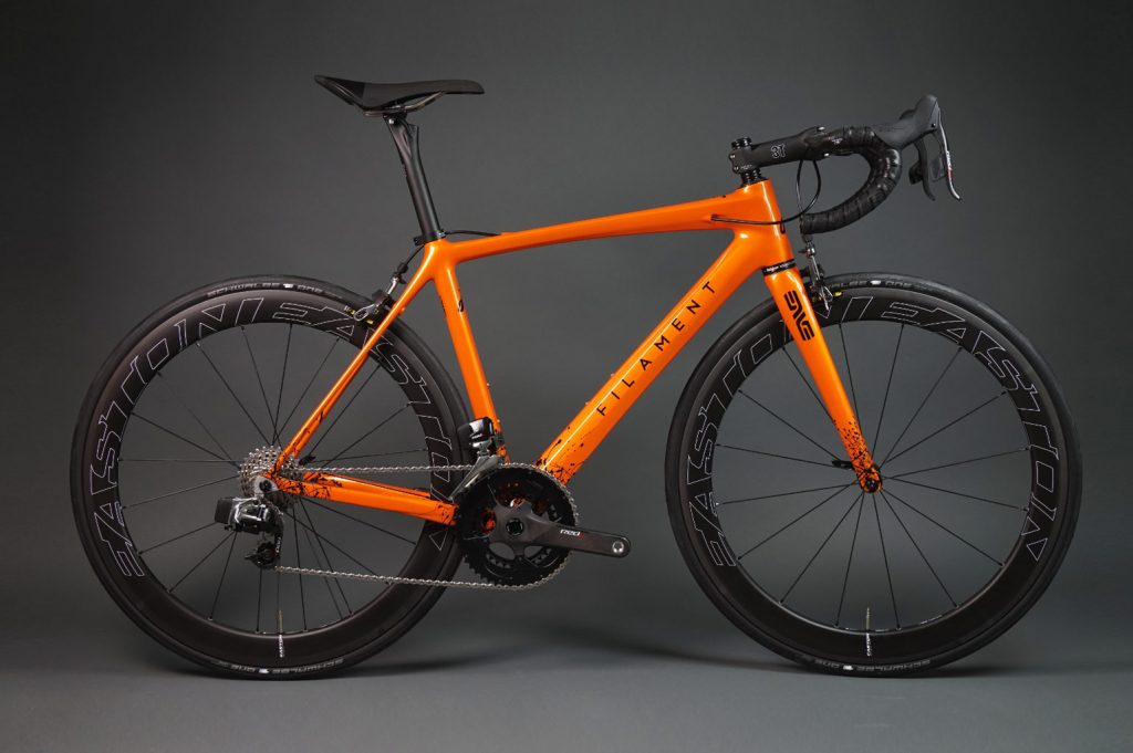 Custom carbon uit Engeland - Filament bikes - Racefietsblog.nl