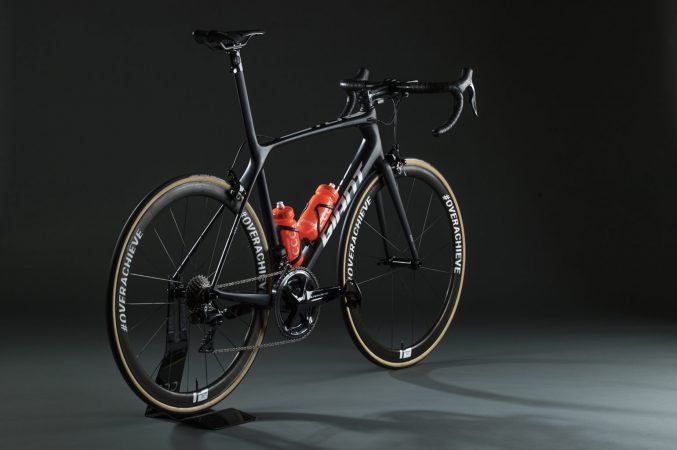 De Giant van CCC Team - Racefietsblog.nl