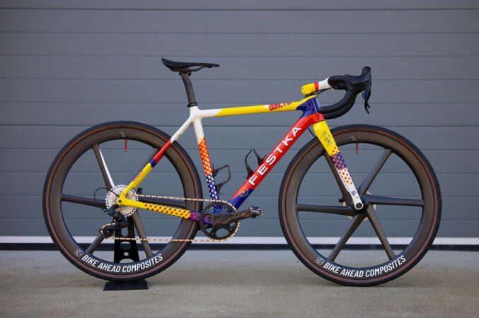 Bijzondere Festka Scout gravelbike - The Donut Machine - Racefietsblog.nl