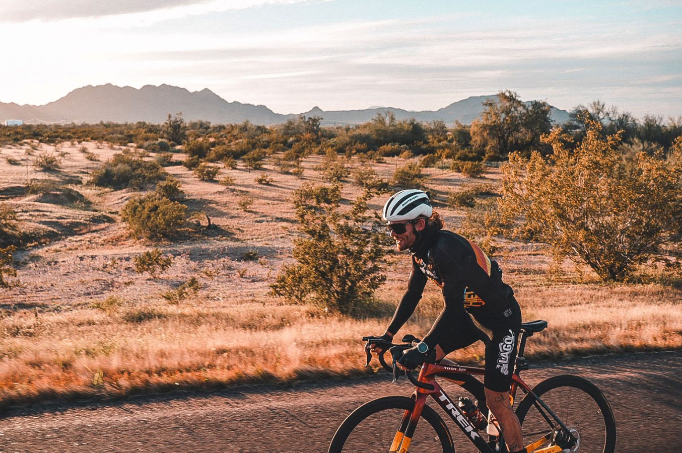 Matthieu Bonne fietst het Guinness World Record boek in - 3619,72 km in ...