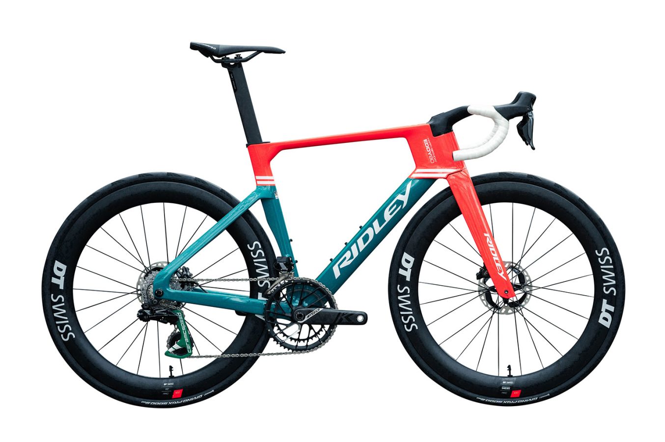 Team Uno-X mobility eert 7-Eleven tijdens Luik-Bastenaken-Luik ...